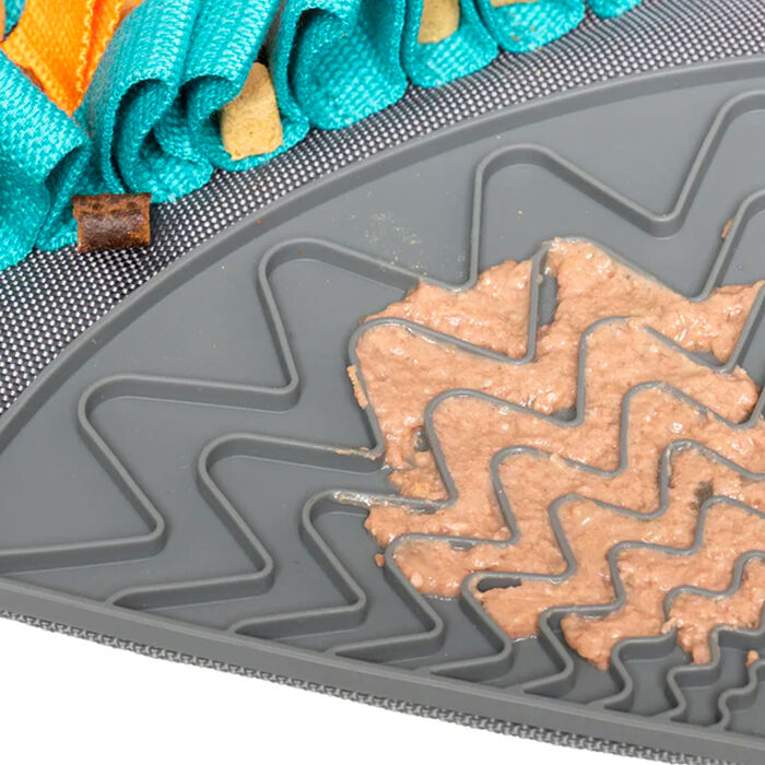 Square Forage Snuffle Mat & Lick Mat For Dogs And Cats Online in UAE ...